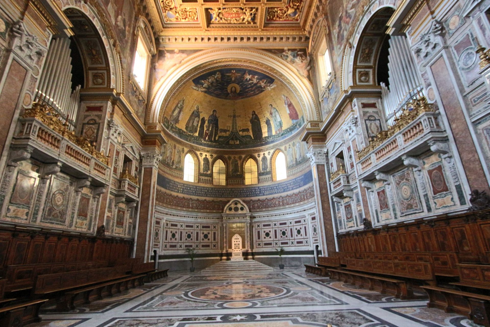 What is the Vatican Throne? - Pope Web - Vatican 2023