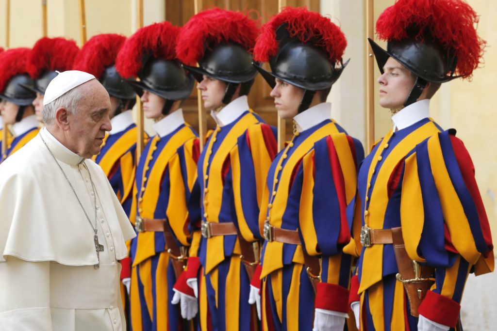 Vatican Guards - History and Facts About One of The Most Famous ...